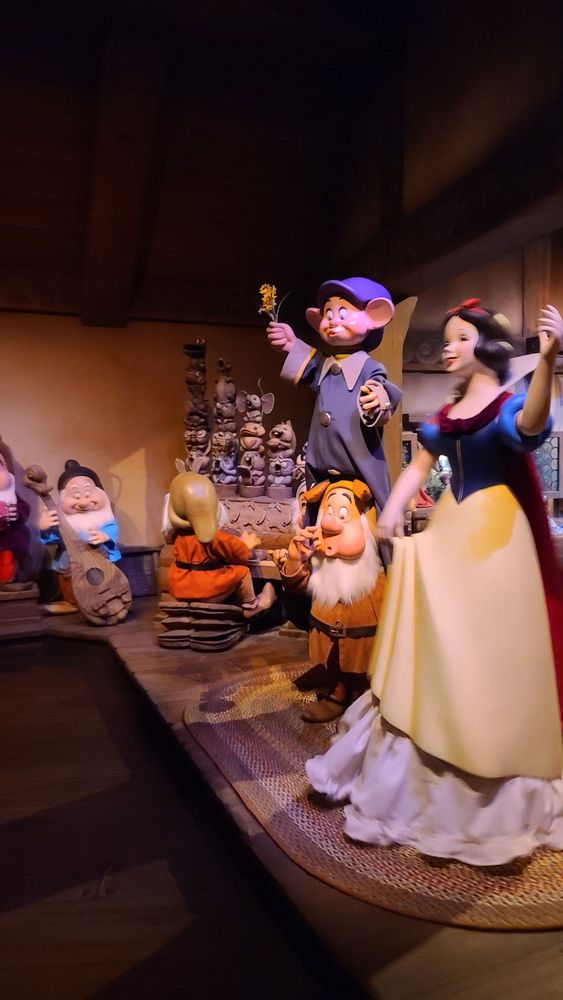 Snow White's Enchanted Wish, California | Roadtrippers