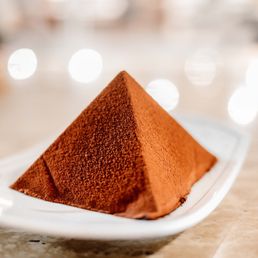 TINY PYRAMID - Updated December 2025 - 3558 Photos & 520 Reviews - 560 ...