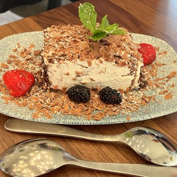 SERAY - Updated January 2025 - 141 Photos & 57 Reviews - 160 Maple Ave ...