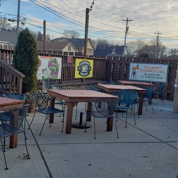 BREWSKI’S SPORTS CLUB BAR & GRILL - Updated September 2025 - 72 Photos ...