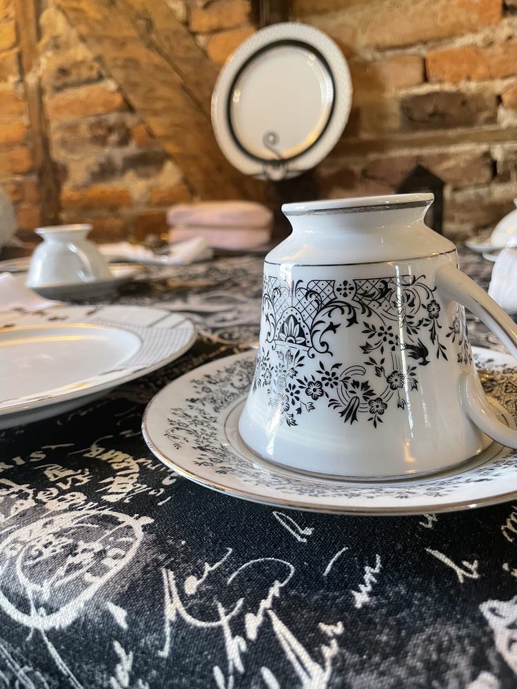 THE KATE PEARL TEA ROOM AT GYPSY’S - Updated December 2024 - 111 Photos ...