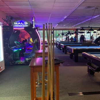 POCKETEER BILLIARDS AND BAR - Updated December 2025 - 262 Photos & 38 ...