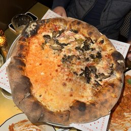 ZARELLA PIZZERIA & TAVERNA - Updated October 2025 - 339 Photos & 137 ...