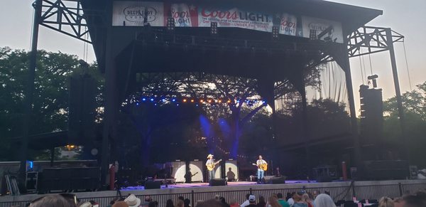 WHITEWATER AMPHITHEATER - 54 Photos & 109 Reviews - Music Venues ...