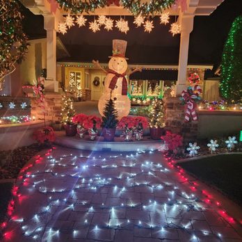 BREA CHRISTMAS LIGHT NEIGHBORHOOD - Updated December 2024 - 1301 Photos ...