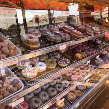 CRONUTS DONUTS - 13 Photos & 17 Reviews - Donuts - 1313 W Walnut St ...