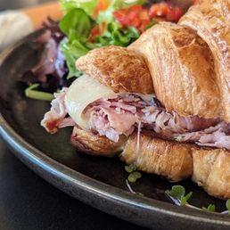 GODFREY’S BAKERY AND CAFE - Updated January 2025 - 564 Photos & 202 ...