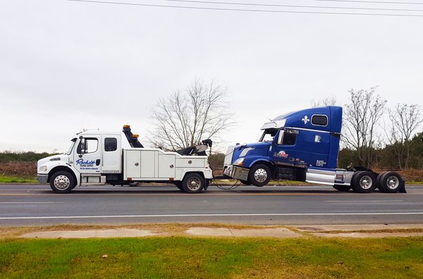 ROCHA’S TOWING SERVICE - Updated May 2026 - 64 Photos & 79 Reviews ...