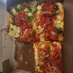 SHIELD’S RESTAURANT BAR PIZZERIA - 120 Photos & 133 Reviews - 25101 ...