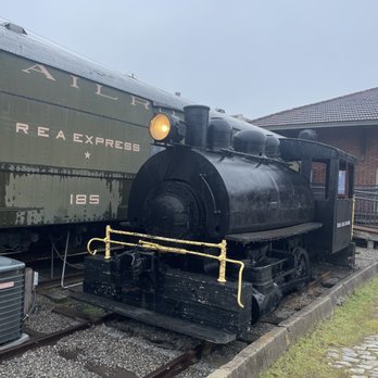 RICHMOND RAILROAD MUSEUM - Updated December 2025 - 54 Photos - 102 Hull ...