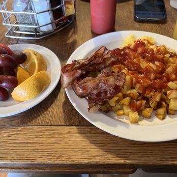 SHAKABRAH JAVA - Traditional American Restaurant - 2618 6th Ave, Tacoma ...