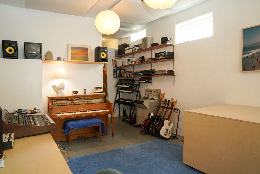 SUSAN STUDIO - Updated March 2025 - Los Angeles, California - Music ...