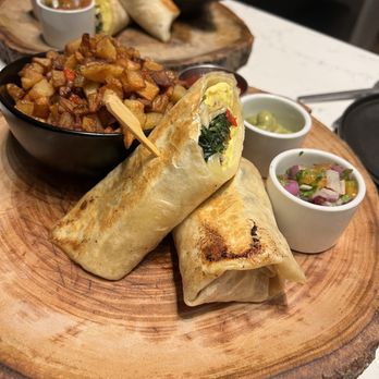 WARREN - NAPLES - Updated June 2025 - 134 Photos & 92 Reviews - 111 ...