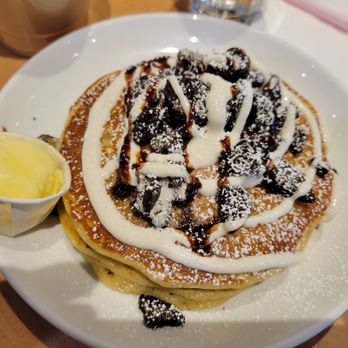 BUTTERS PANCAKES & CAFÉ - NORTHSIGHT BLVD - Updated August 2025 - 950 ...