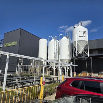 PILOT PROJECT BREWING - MILWAUKEE - Updated September 2024 - 272 Photos ...