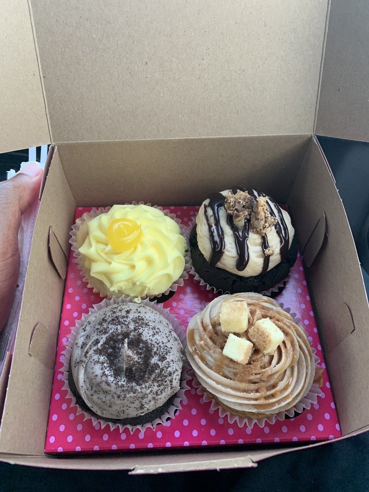 SMALLCAKES IDAHO: CUPCAKERY & CREAMERY - 103 Photos & 55 Reviews - 9050 ...
