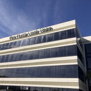 COMMUNITY FIRST CREDIT UNION - Updated December 2025 - 48 Reviews - 637 ...