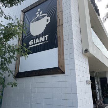 GIANT COFFEE - Updated August 2024 - 390 Photos & 438 Reviews - 1437 N ...
