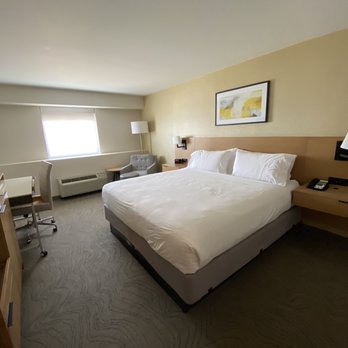 HOLIDAY INN LOS ANGELES - LAX AIRPORT - Updated May 2025 - 254 Photos ...