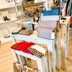 J CREW FACTORY OUTLET - Updated September 2025 - 3842 3rd St S ...