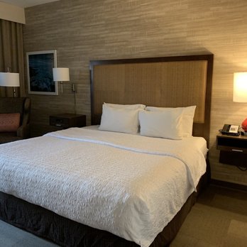 HAMPTON INN & SUITES OAHU/KAPOLEI - Updated March 2025 - 410 Photos ...