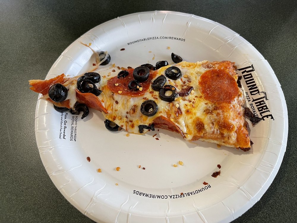 ROUND TABLE PIZZA - Updated June 2026 - 61 Photos & 124 Reviews - 81637 ...