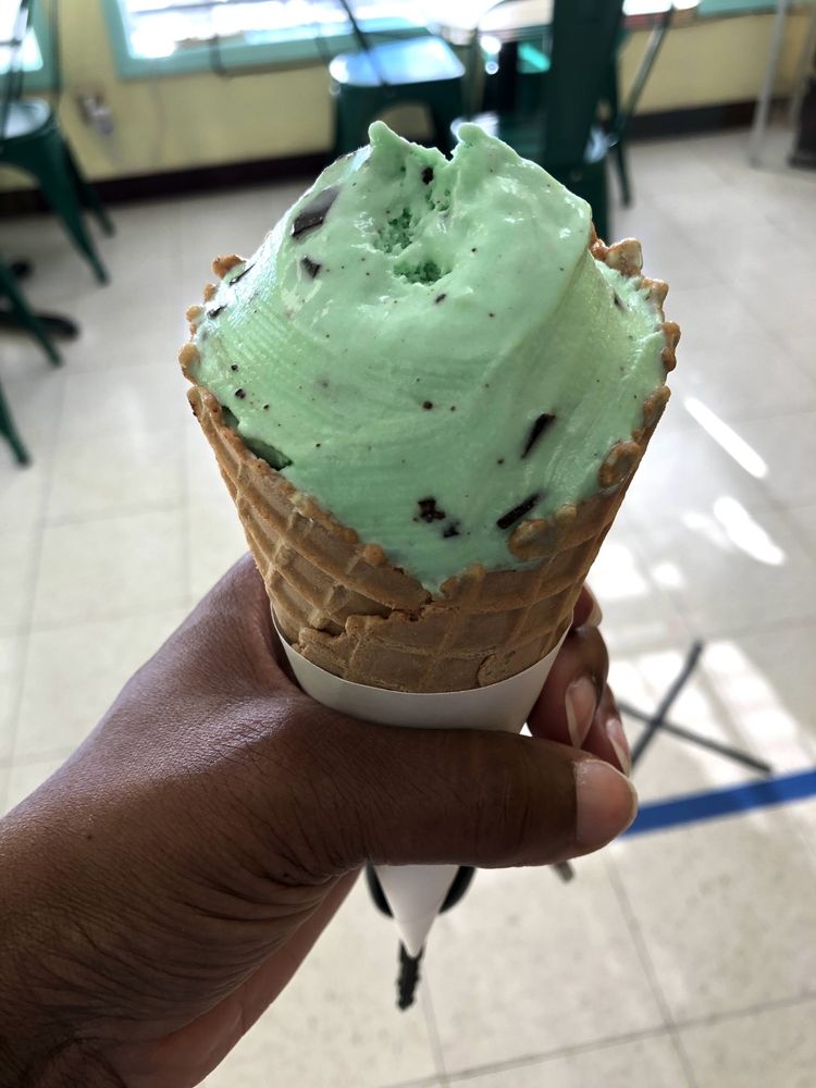 LUBELL’S ICE CREAM PALOR & SPE - Updated October 2025 - 16 Reviews ...