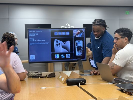 APPLE - WILLOWBROOK MALL - Updated September 2025 - 27 Photos & 105 ...