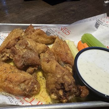SIDELINES GRILLE - Updated January 2026 - 16 Photos & 19 Reviews - 800 ...