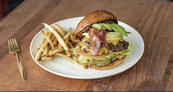BLUE BIRD BURGERS - Updated March 2025 - 100 Photos & 111 Reviews ...