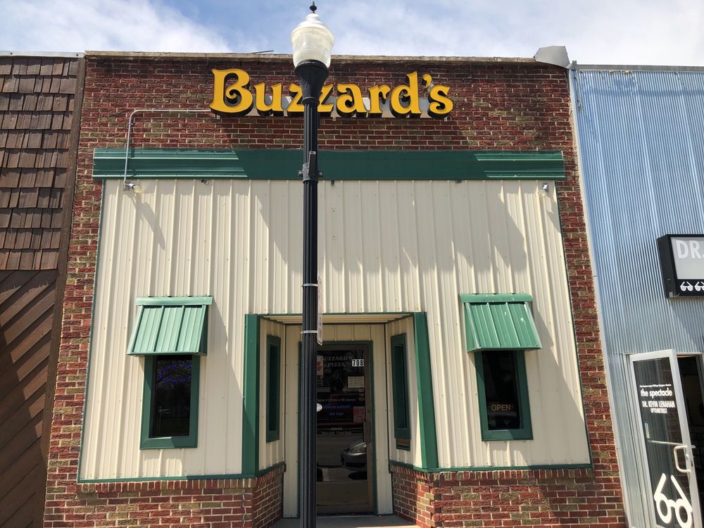 BUZZARD’S PIZZA - Updated September 2025 - 15 Reviews - 708 Topeka Ave ...