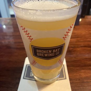 BROKEN BAT BREWING CO - Updated October 2025 - 193 Photos & 119 Reviews ...