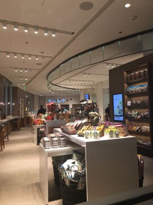 SCRATCH MARKET - 6001 Destination Pkwy, Orlando, Florida - Coffee & Tea ...