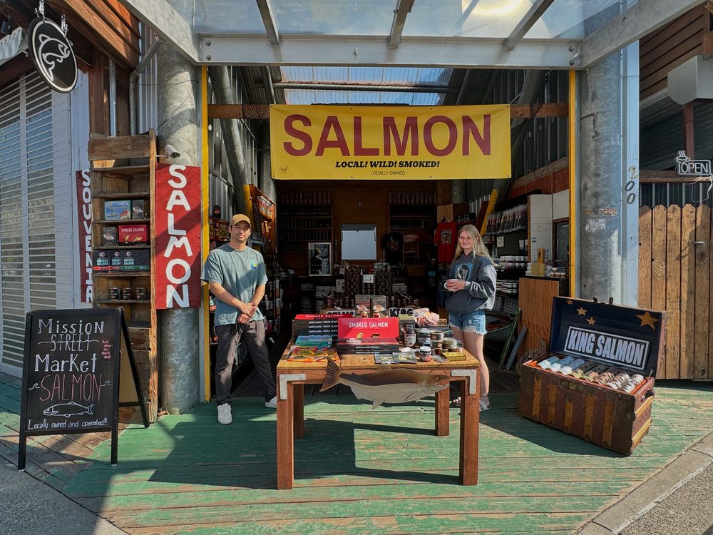 MISSION STREET MARKET - Updated May 2026 - 28 Photos - 401 Mission St ...