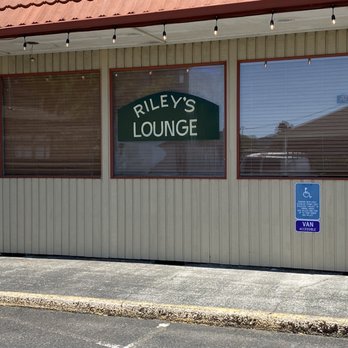 RILEY’S RESTAURANT & LOUNGE - Updated December 2025 - 39 Photos & 64 ...