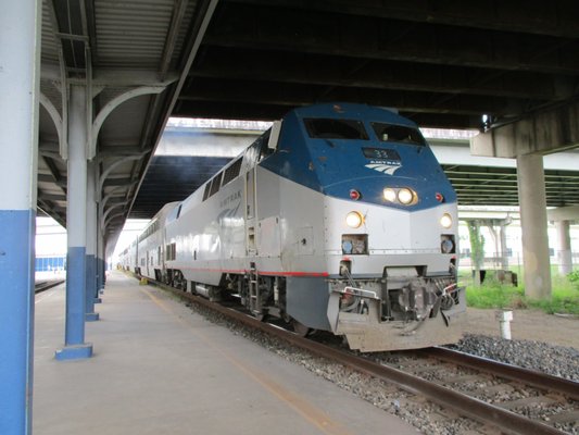 HOUSTON AMTRAK STATION - Updated October 2024 - 93 Photos & 26 Reviews ...