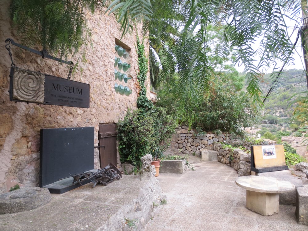 DEIÀ ARCHAEOLOGICAL MUSEUM - Updated April 2025 - Es Clot, Deyá ...
