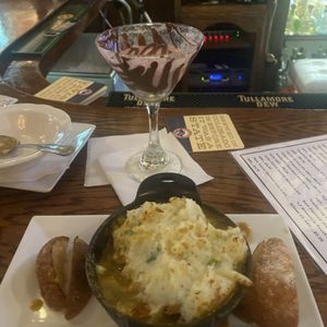 Book a Table - Buckets Pub - Updated November 2025 - 38 Photos - 89 ...