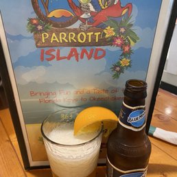 PARROT ISLAND GRILL - Updated October 2025 - 57 Photos & 107 Reviews ...