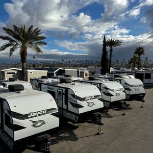 BLUE COMPASS RV - Updated December 2025 - 10 Photos & 31 Reviews - 1301 ...