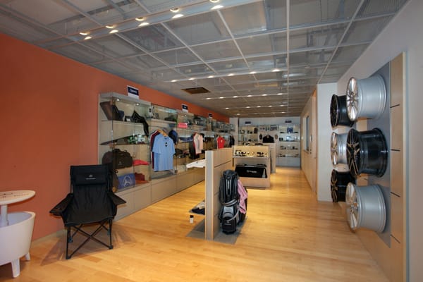 MERCEDES-BENZ MANHATTAN - Updated October 2025 - 65 Photos & 285 ...