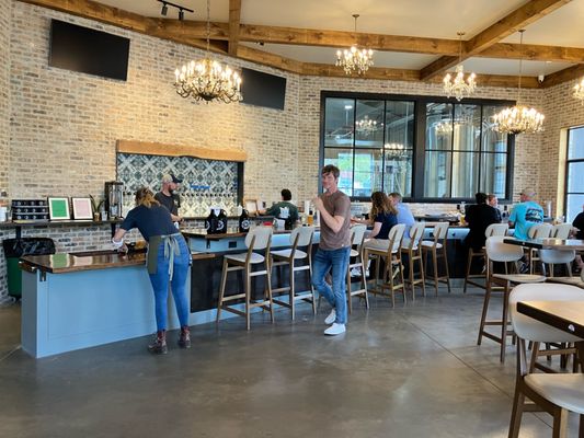 SOUTHERN TAIL BREWING - Updated December 2025 - 117 Photos & 66 Reviews ...