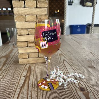 TAPSTER SEATTLE - 201 Photos & 132 Reviews - 1011 Valley St, Seattle ...