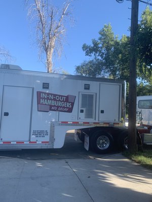 IN-N-OUT COOKOUT TRAILER - 36 Photos & 23 Reviews - Baldwin Park ...