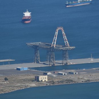 HUNTERS POINT CRANE GANTRY - Updated January 2025 - Hunters Point, San ...