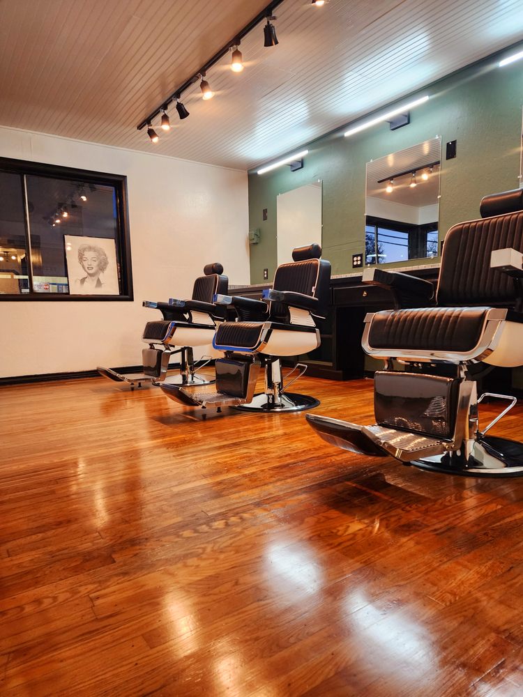 FROG’S FAMILY BARBERSHOP - Updated December 2025 - 6198 Pleasant Valley ...