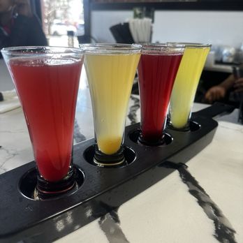 KUZZOS CHICKEN & WAFFLES - Updated December 2025 - 703 Photos & 838 ...