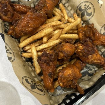 SHANE’S FAMOUS QUESADILLA BURGERS - Updated September 2025 - 35 Photos ...