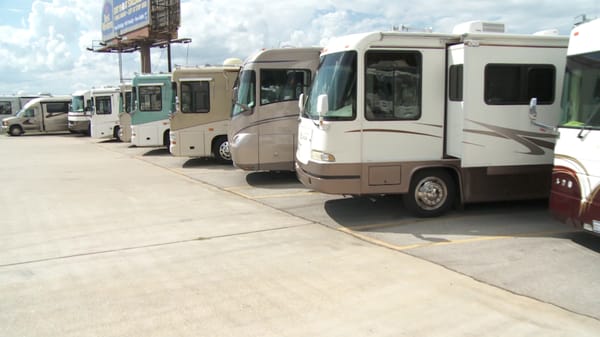 MOTORHOMES OF TEXAS - Updated December 2025 - 26 Photos & 18 Reviews ...