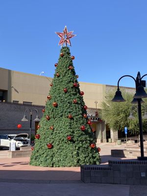 SUPERSTITION SPRINGS CENTER - 70 Photos & 123 Reviews - Shopping ...